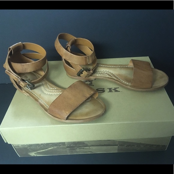 Trask | Shoes | Trask Strappy Sandals | Poshmark